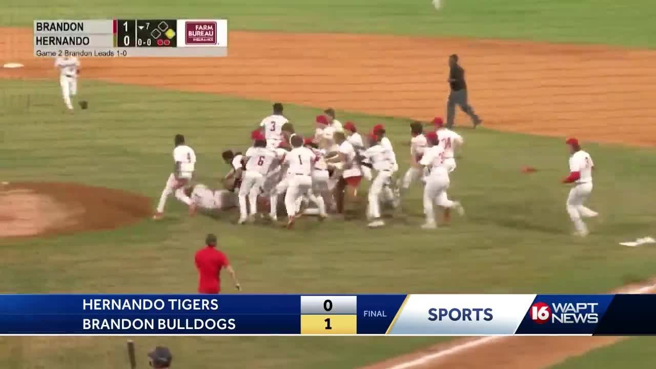 The Brandon baseball team wins first state title since 1967 - YouTube