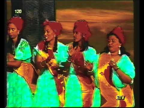 Somali music & dance on ETV (2001) - YouTube