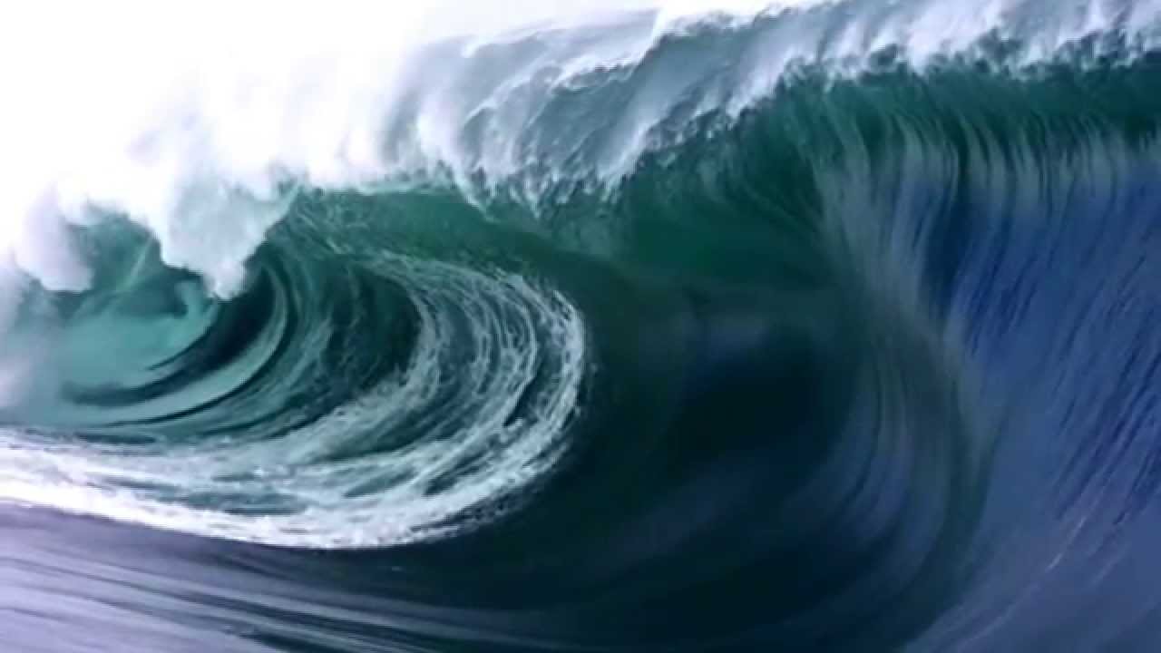 Les vagues de Teahupoo - YouTube