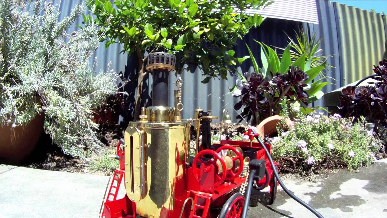 Wilesco Fire Engine D305 - YouTube