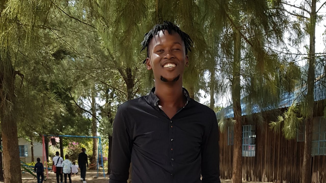 Saviour Bee Lvie Piano seben And Talk - YouTube