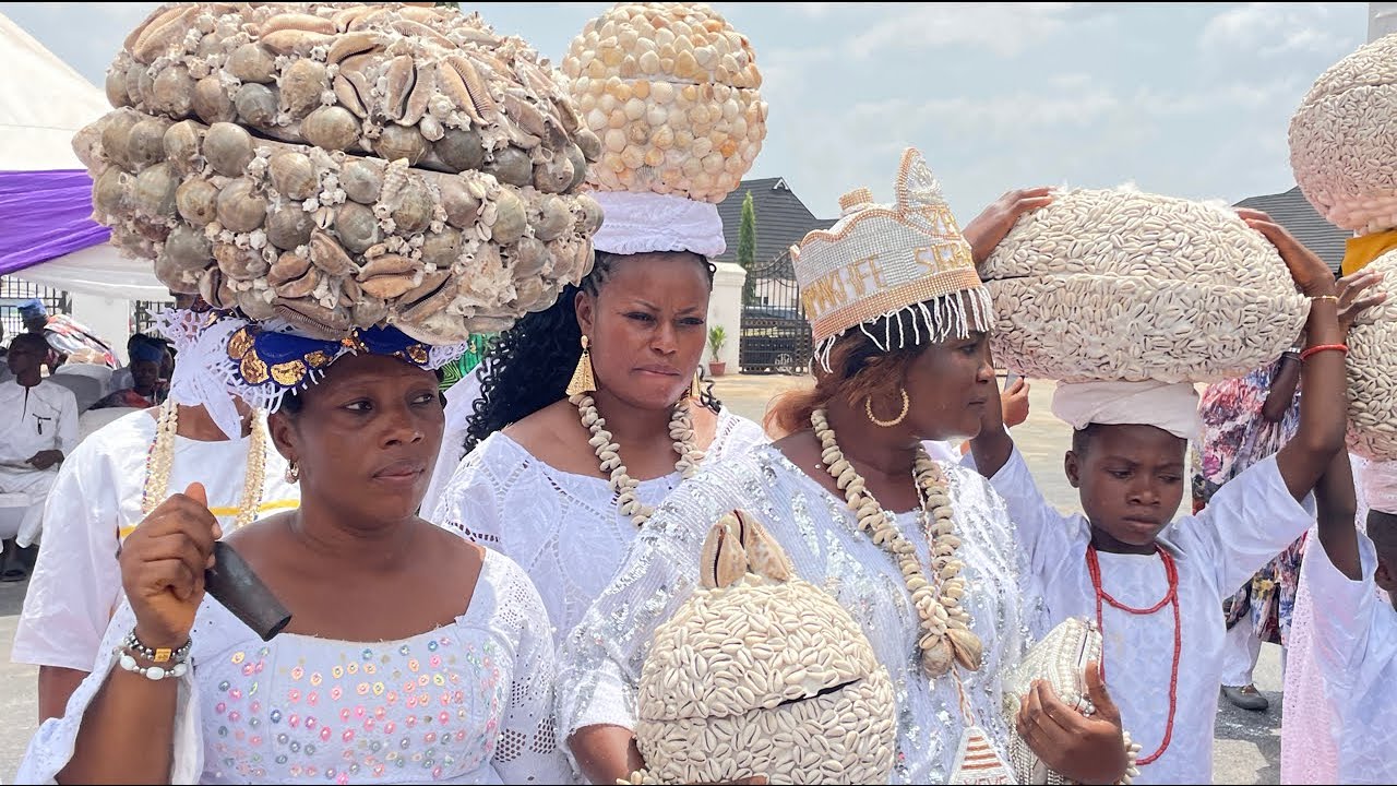 AJE FESTIVAL HAPPENING LIVE IN ILE IFE - YouTube