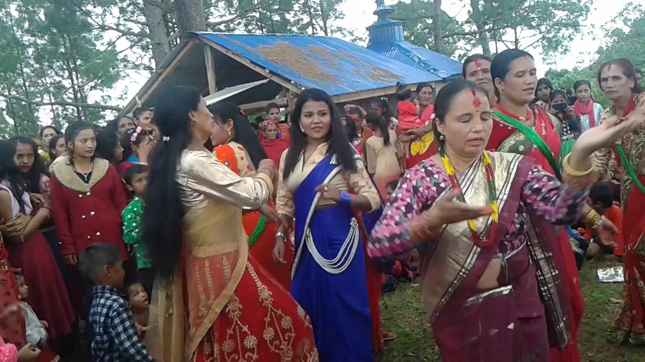 rajapani khamtel khotang ko teej song in rajapani dada nepal 2075 - YouTube