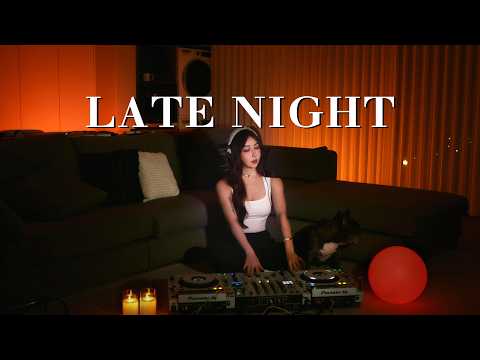 TrapSoul & Late Night Chill R&B Mix | Slow Jams Playlist - 2026 By DJ Sarah
