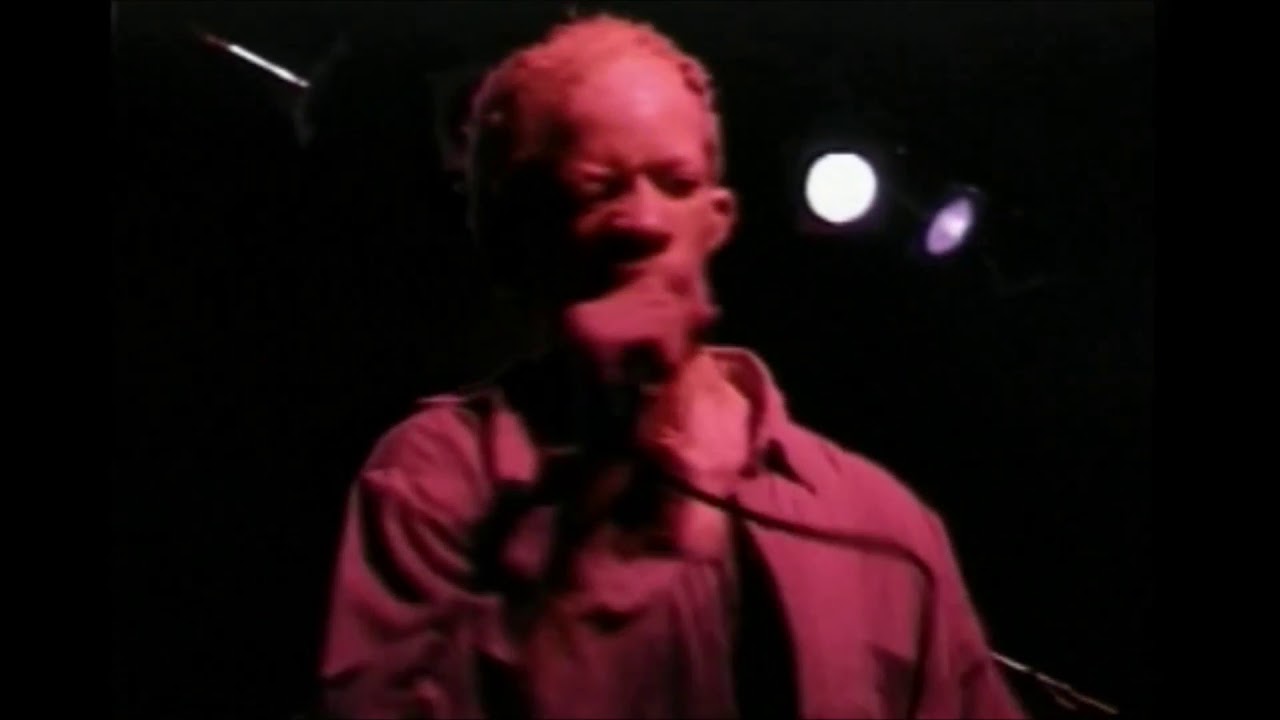 Yellowman - Nobody Move, Nobody Get Hurt (Live) - YouTube