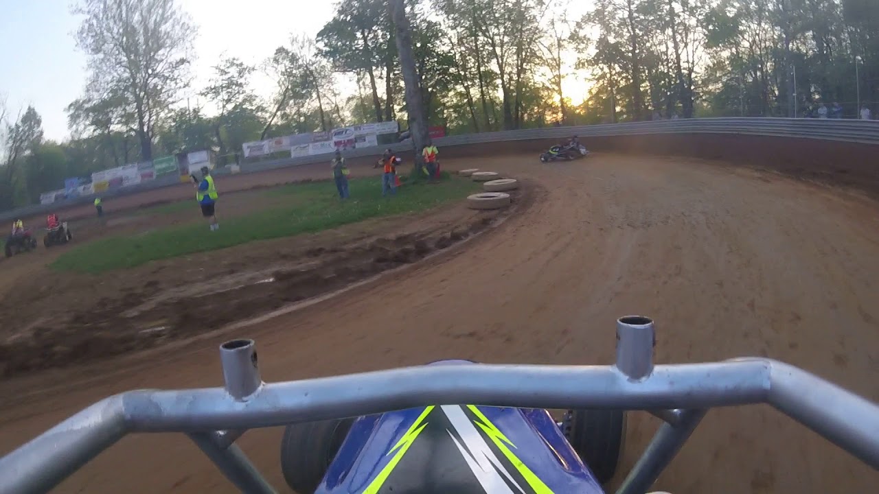Shellhammer's Speedway May 8th 2019 Wingless 270 Heat Race - YouTube