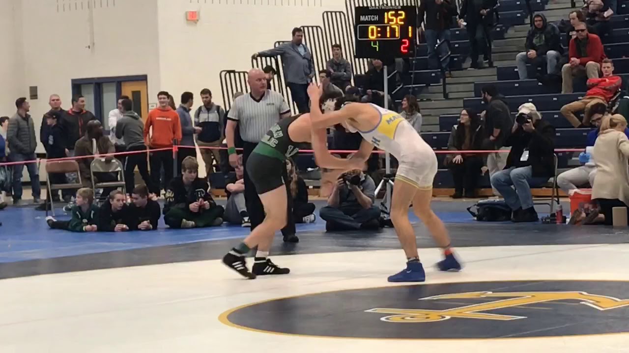 Camden Catholic’s Brandon Mooney extends lead in Region 7 win - YouTube