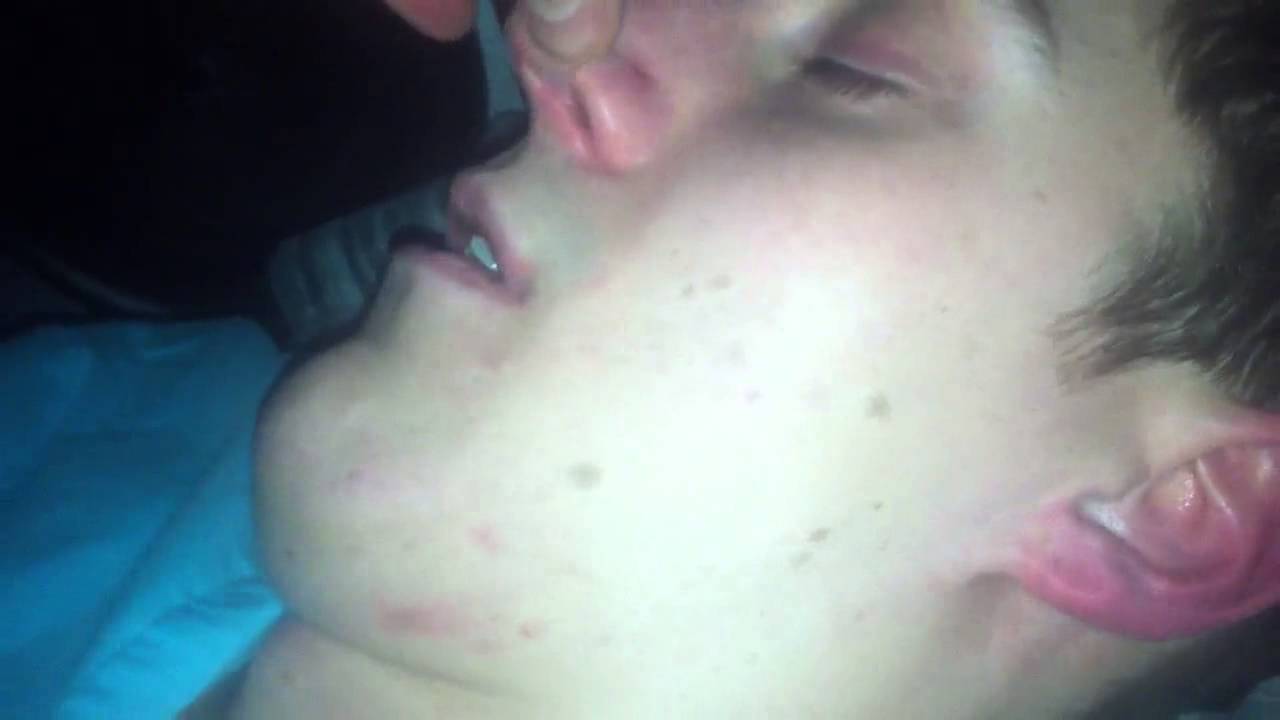 How to stop snoring! - YouTube