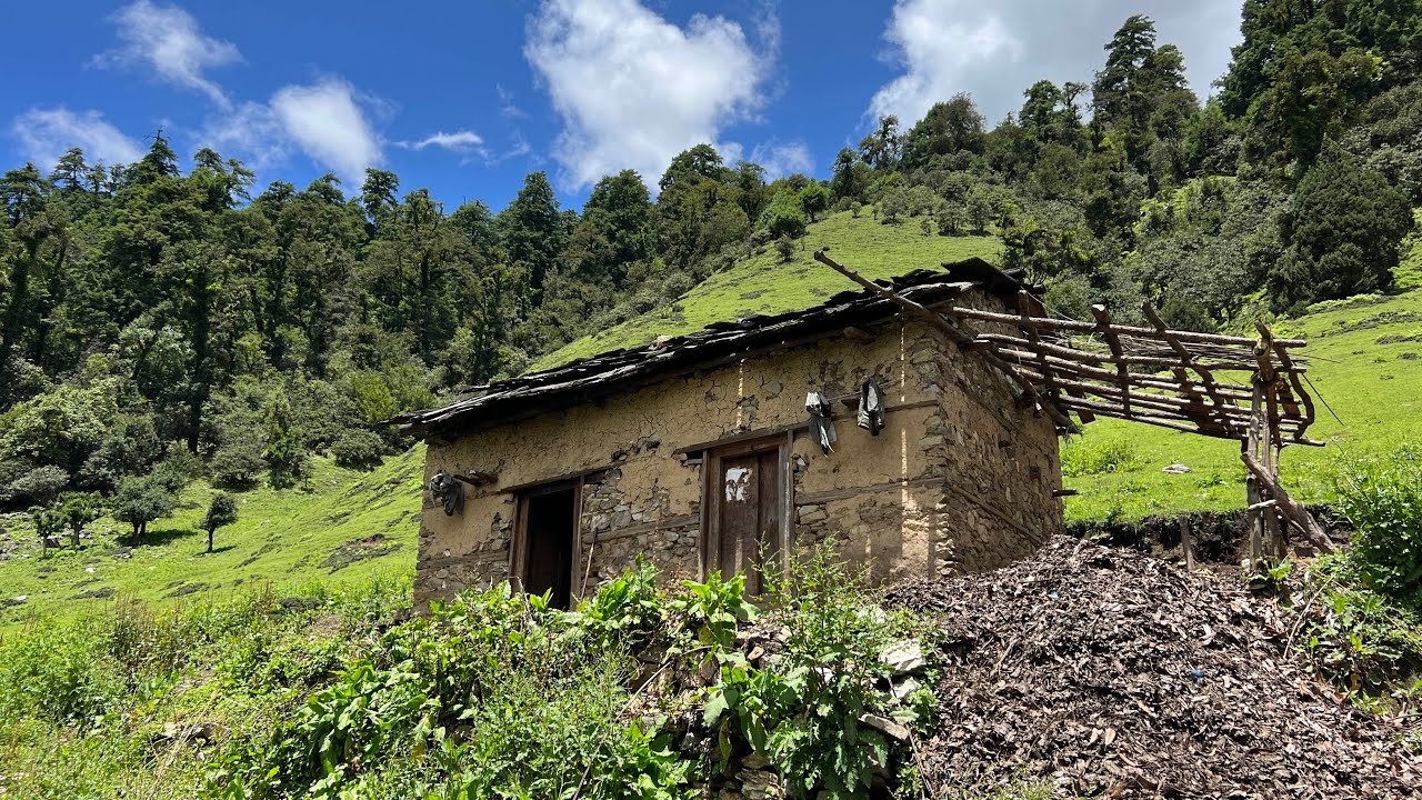 How Poor People Survive in Nepali Mountain Village || Mountain Nepali ...