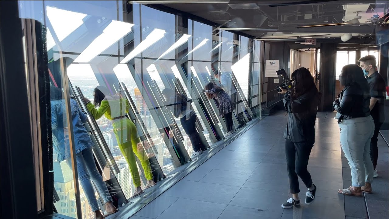 360 Chicago- Tilt Experience | Travel Friendly - YouTube