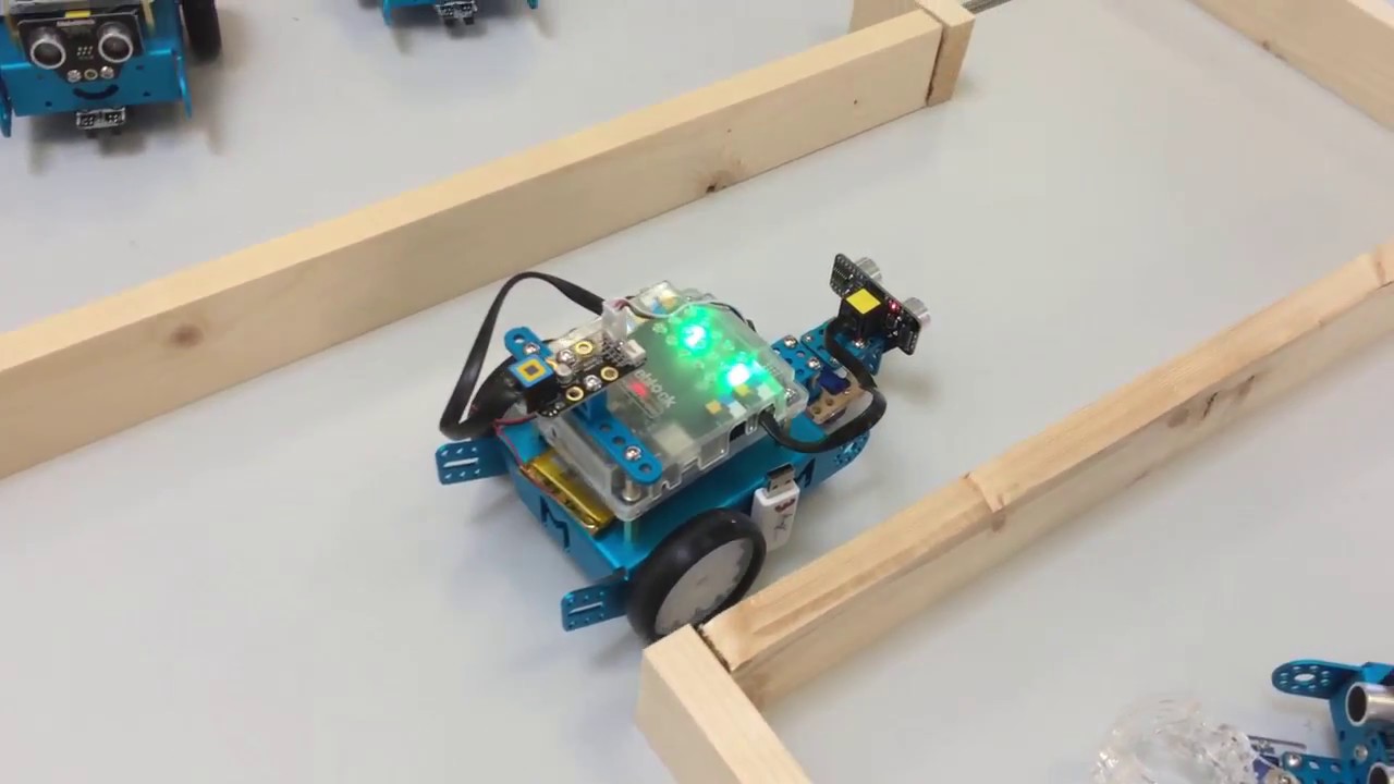 mBot labyrinthe et capteur ultrason motorisé en 3ème (maze) - YouTube