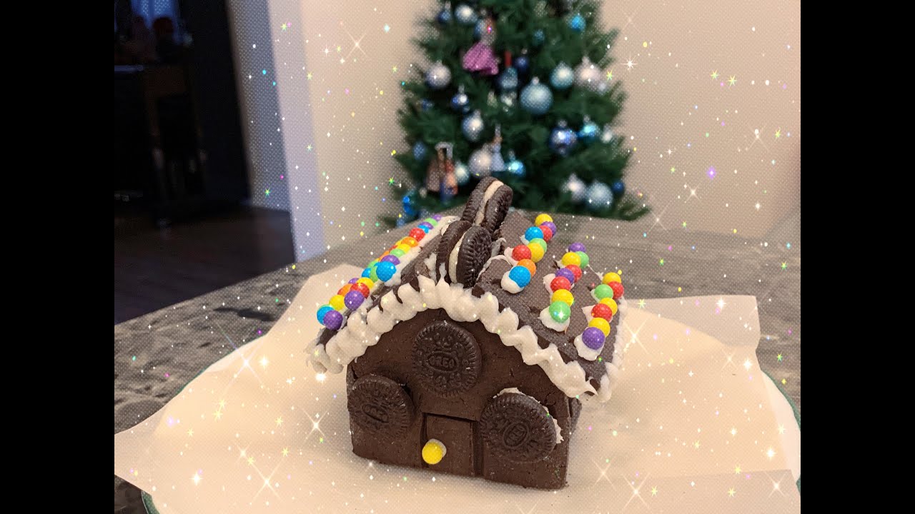 Christmas Oreo Gingerbread House - YouTube