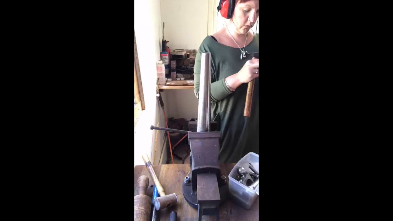 Rosie Colvin making her silver jewellery - YouTube