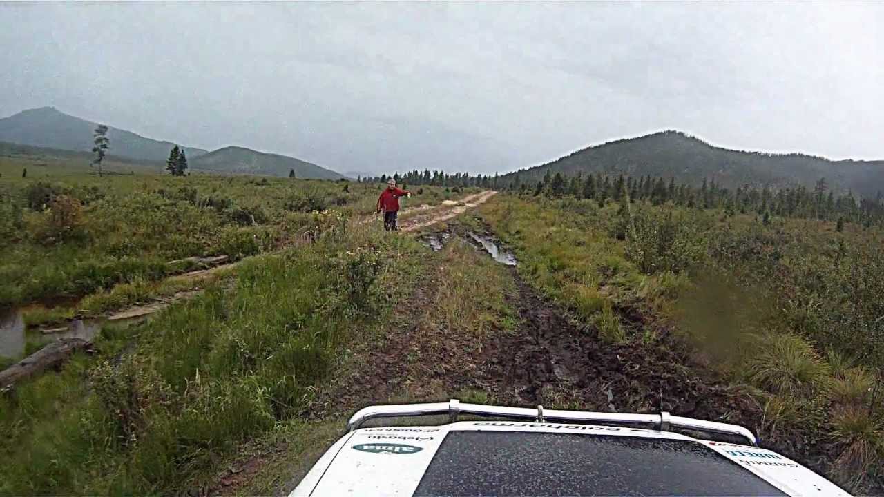 Russia Siberia extreme roads- overcoming the big mud - YouTube