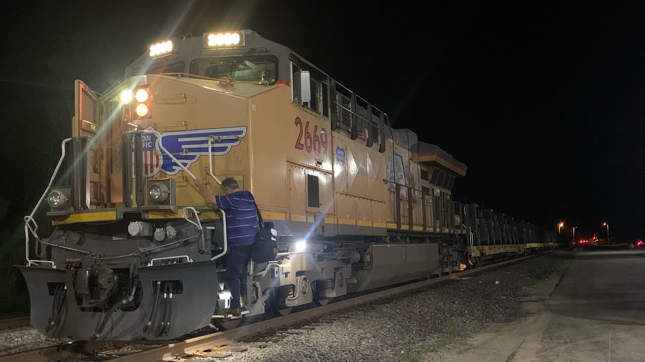 5-30-2024 UP Military Train Pulling Up Next to the Crew Change Depot ...