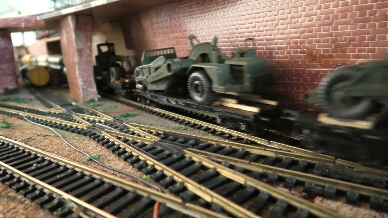 short HO dcc BR 052 and 94 1730 sound - YouTube