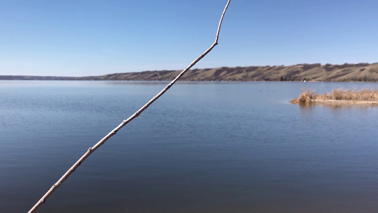 BOATING HAZARD: The New Narrows at the e end of Pasqua Lake - YouTube