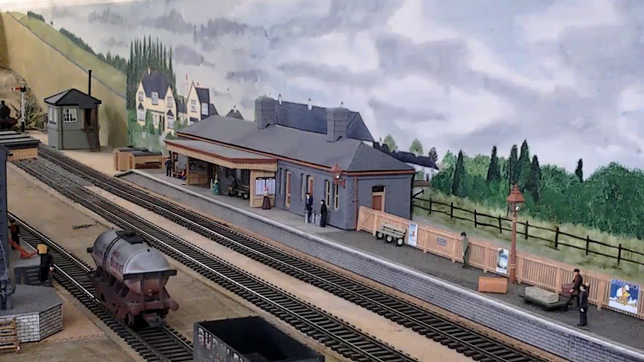 Princetown model railway - YouTube