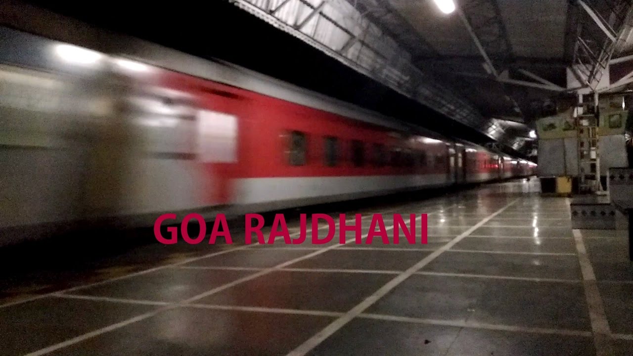 Goa Rajdhani storms through a deserted early morning station!! - YouTube