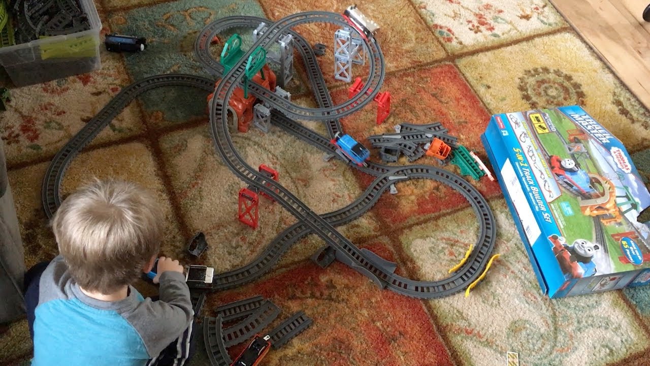 CLARK'S TRACKMASTER TRAIN SURPRISE LIVE! - YouTube
