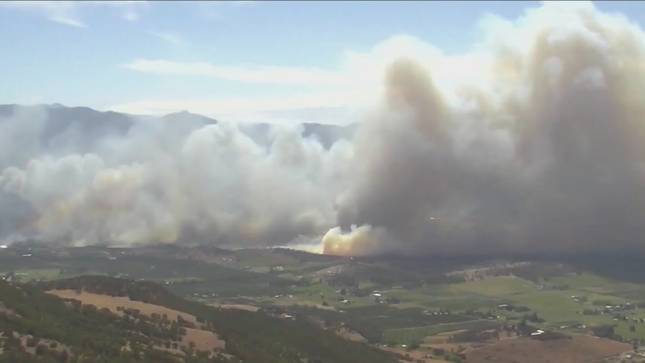 Clackamas Co. fire briefing: Containment, crime and coming home - YouTube