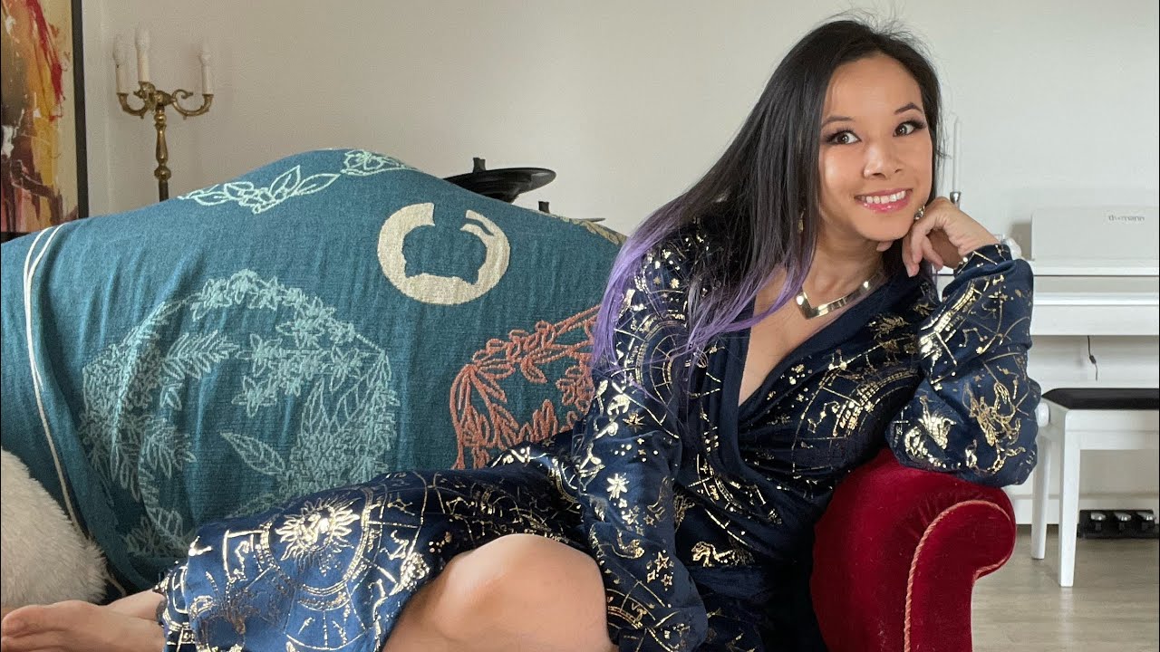 Creating my 2023 Birthday Dress: Golden Sorceress Robe 👘 - YouTube