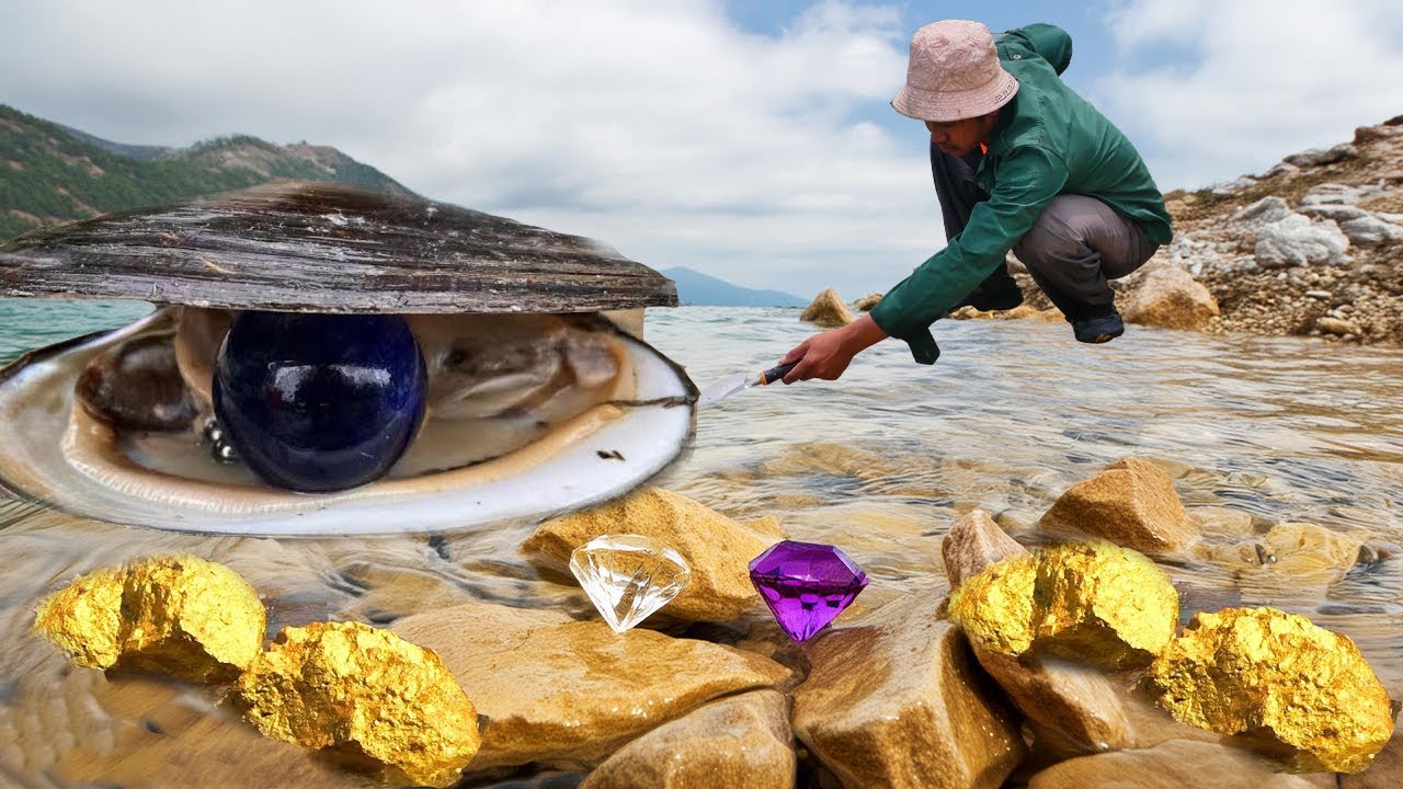 Treasure hunters fail to extract huge gold - YouTube