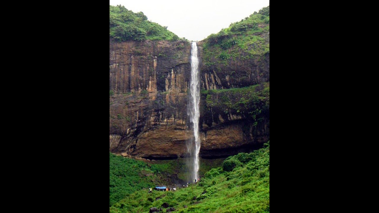 India's biggest and Dangerous Waterfall : Pandavpada - YouTube