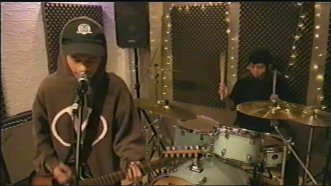 Linger Escape - Tighten the Screw (Official Music Video) - YouTube