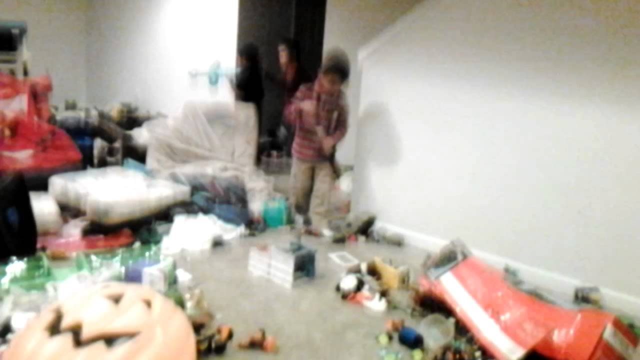 The hunger games with friends😊 - YouTube