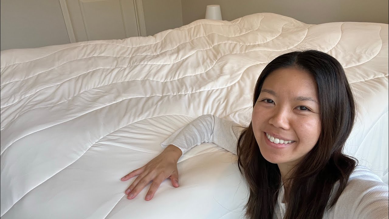 REST Evercool Cooling Comforter - YouTube