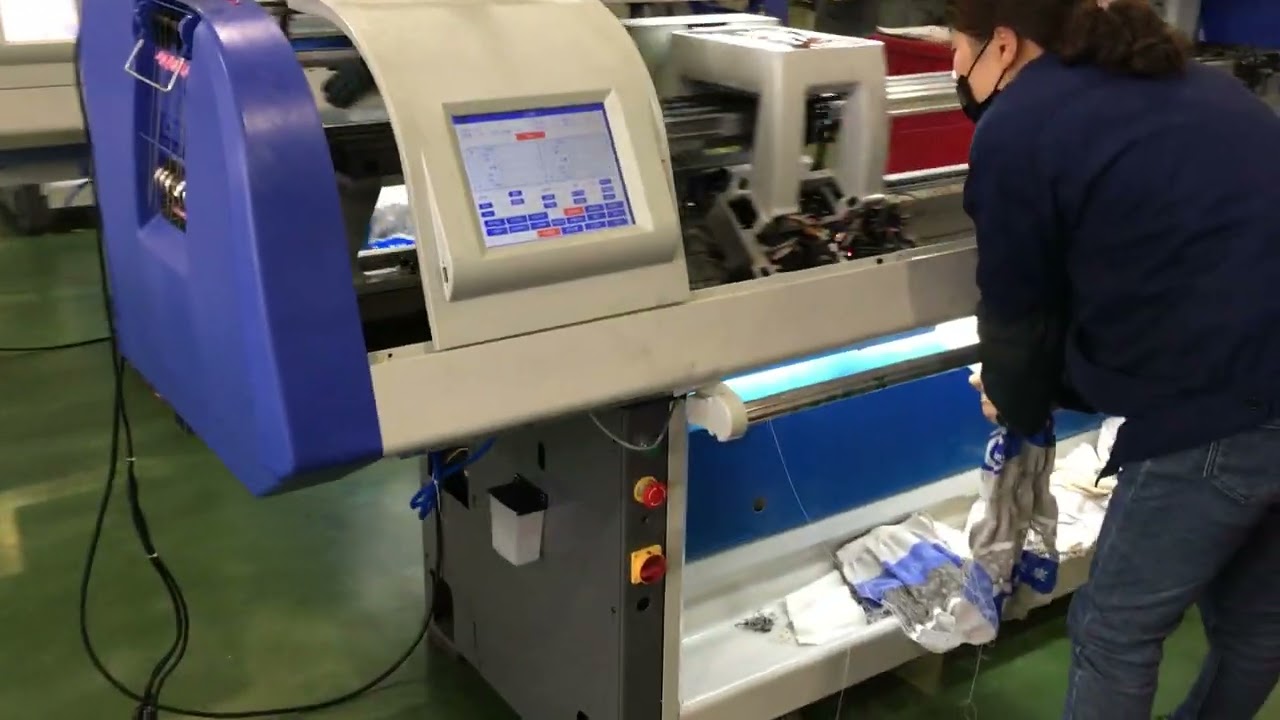 economical double system flat bed knitting machine - YouTube