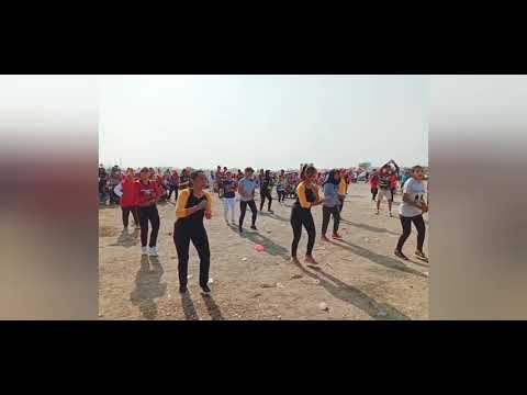 #Senamsehat #aerobik                                                      Lomba senam Ibu-ibu bohay.