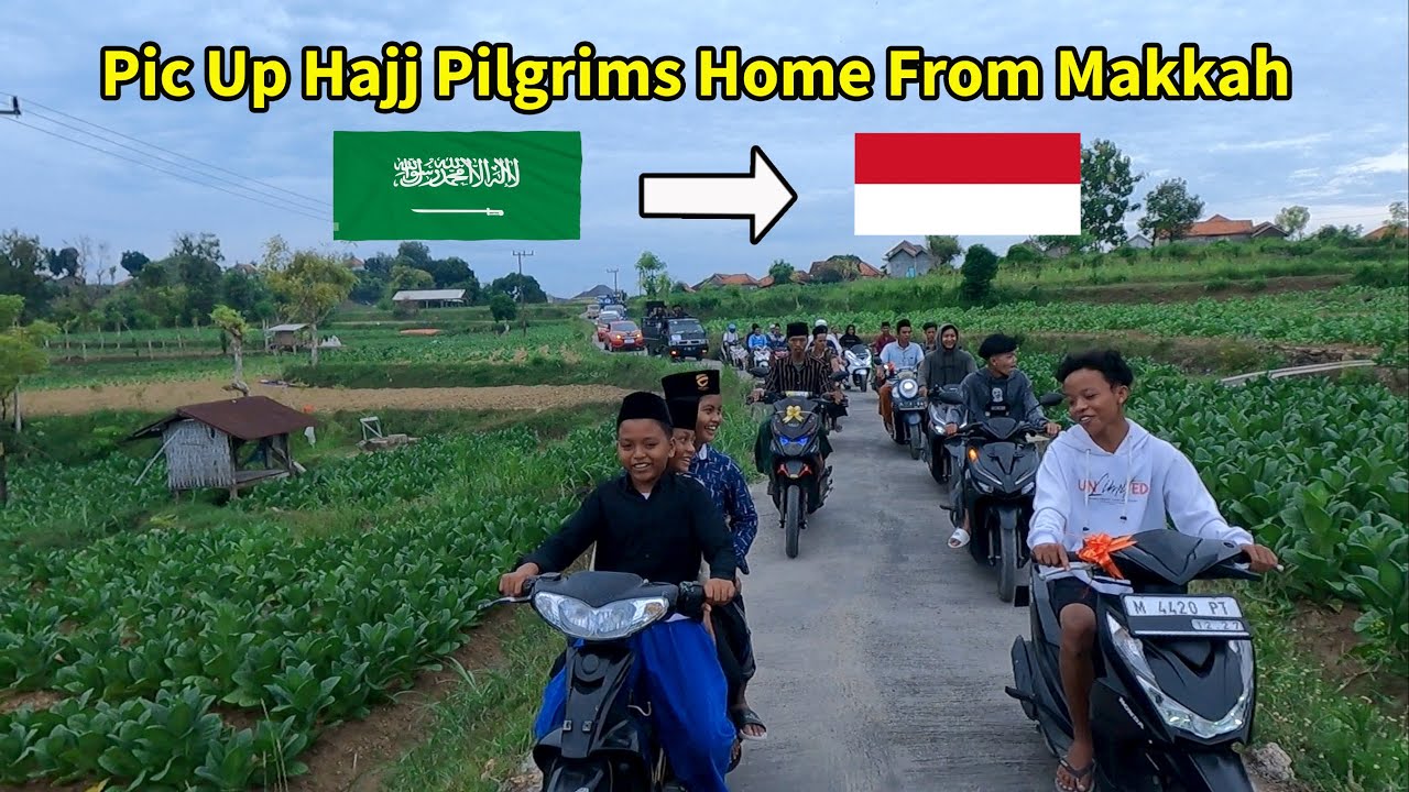 indonesia muslim village, Pic up hajj pilgrims home from makkah, in ...