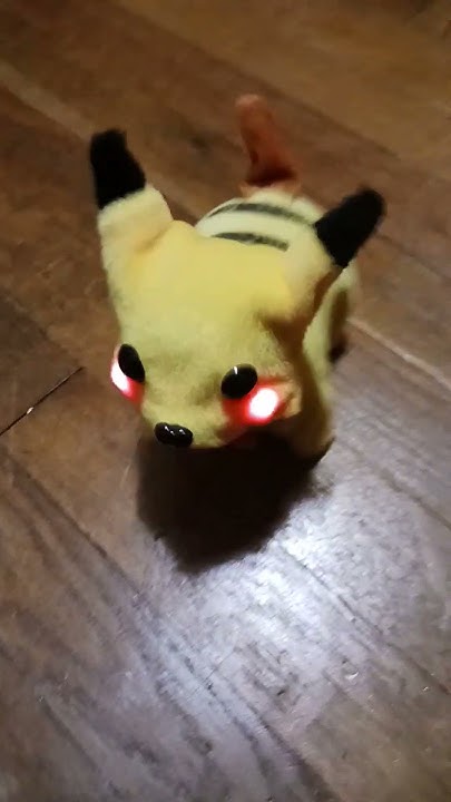 Bootleg walking musical Pikachu - YouTube