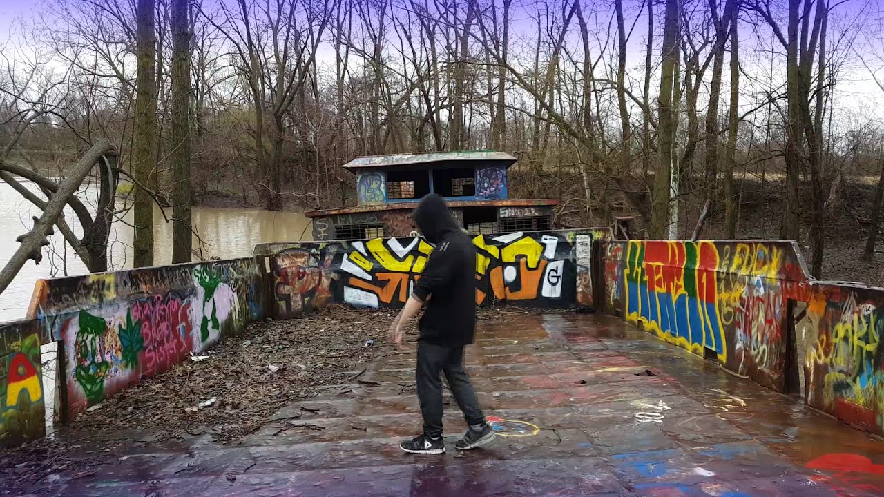 Tickzy - Dead Roses (Official Music Video) - YouTube