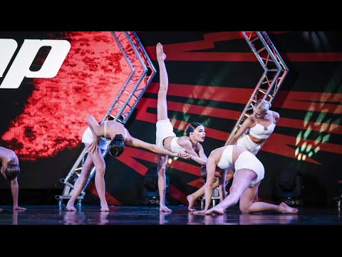 Club Dance Studio - Clean - YouTube