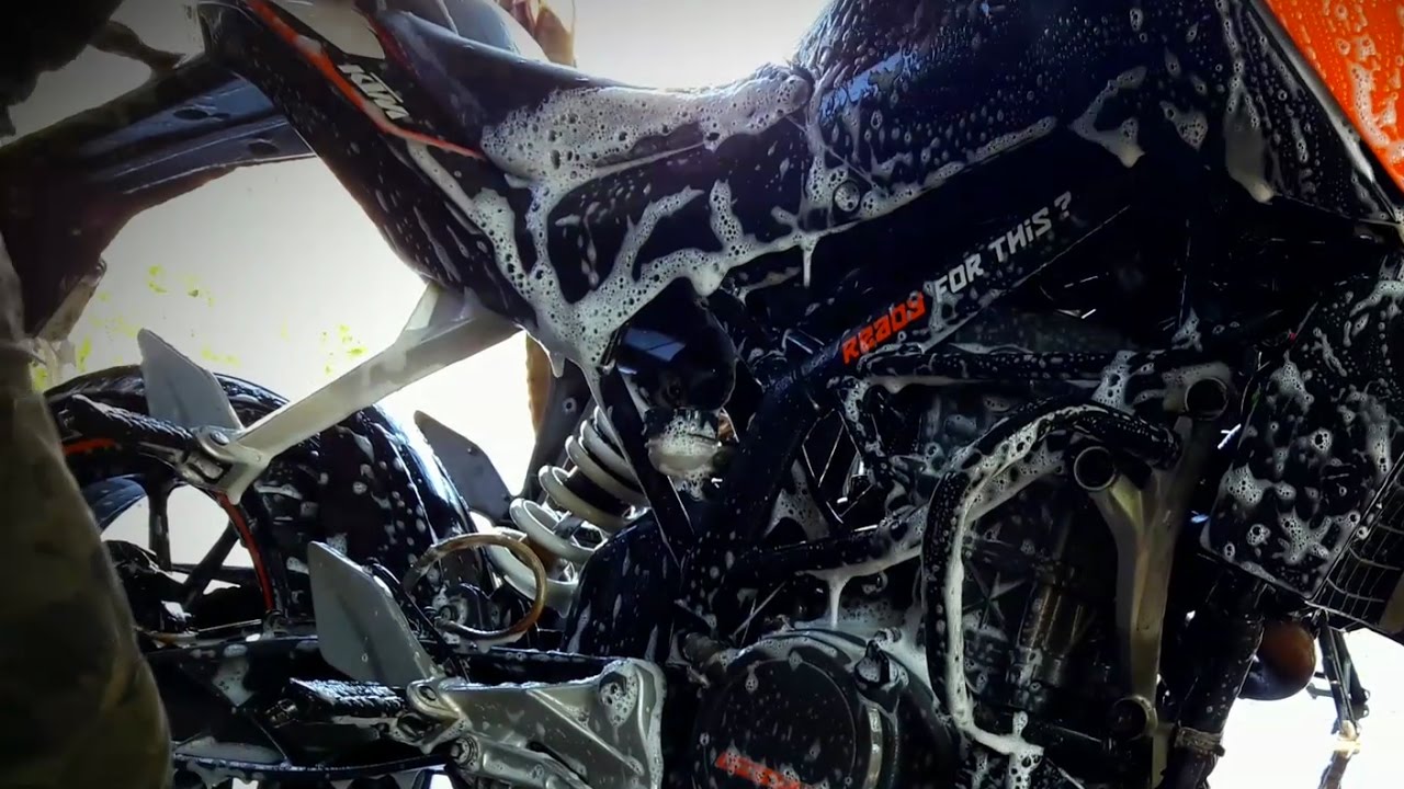 How to wash KTM motorcycle / ktm duke 200/Bike washing Center!!!! - YouTube