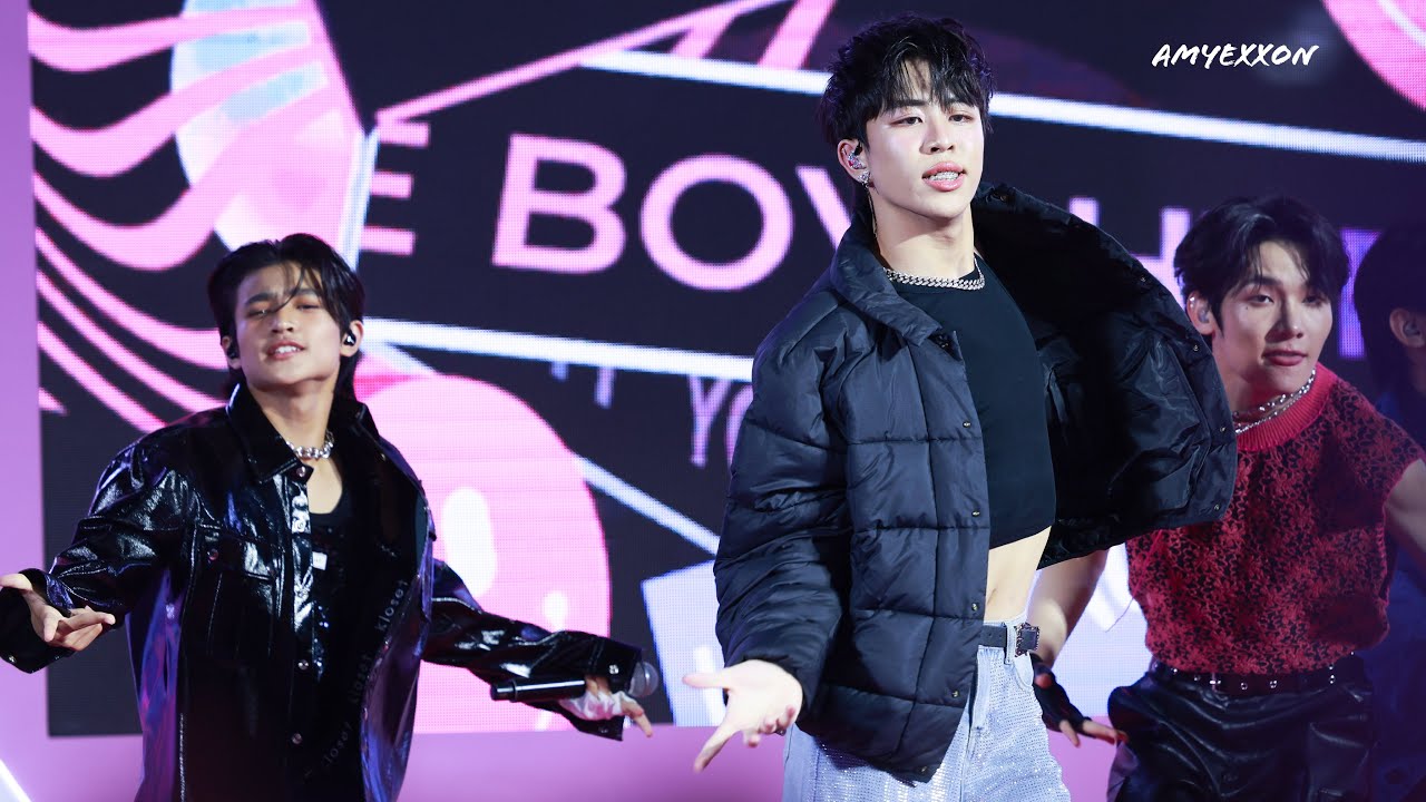 [FanCam] 789 Trainee - Hype Boy at Event: Lazada 11.11 Trendy Space ...