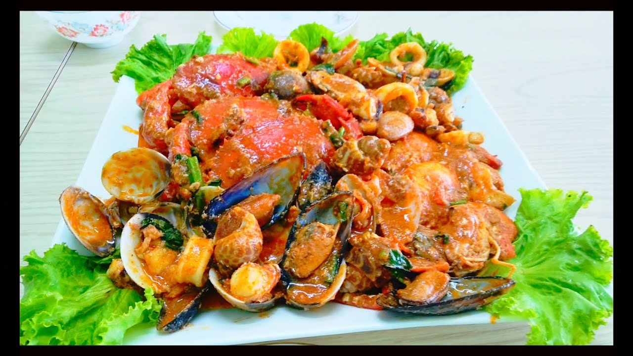 Spicy Mala Seafood Curry Recipe #maesot #thailand မာလာအရသာ ပင်လယ်စာကောင ...