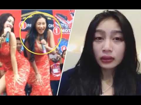 Legi6 Channel ~5 Artis yang Suka Memamerkan Payudara Super Montok, No. 3 Memudar Dalam Penampilannya