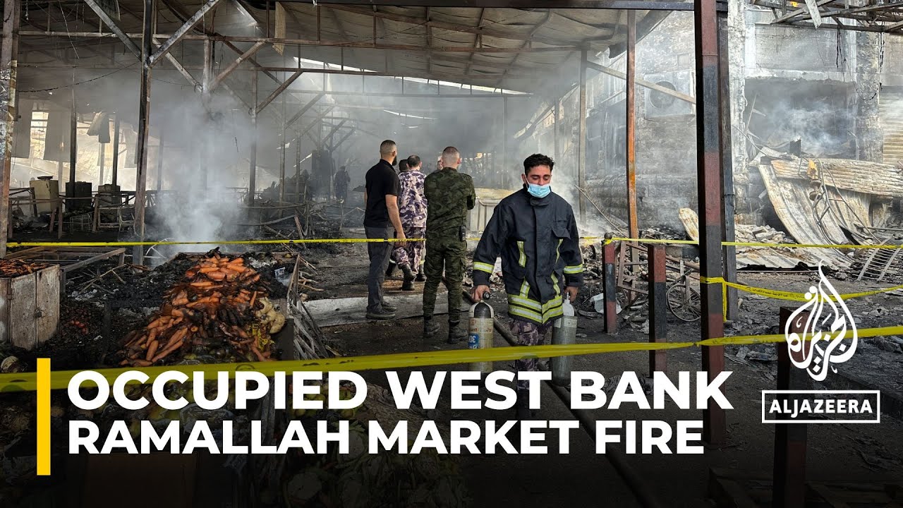 Fire breaks out at Ramallah market amid Israeli raids - YouTube