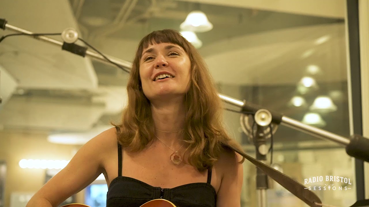 Esther Rose - "Are You Out There" - Radio Bristol Sessions - YouTube