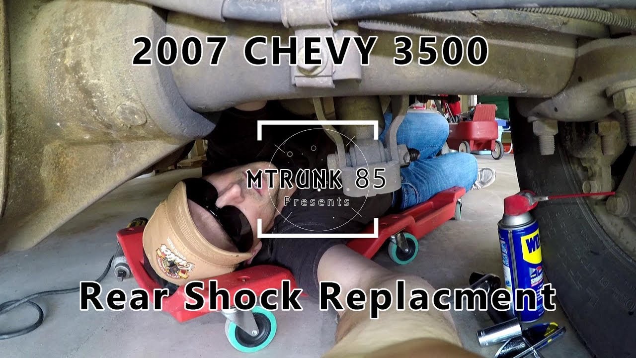 Rear Shock Replacment 07 Chevy Silverado 3500 Duramax. - YouTube