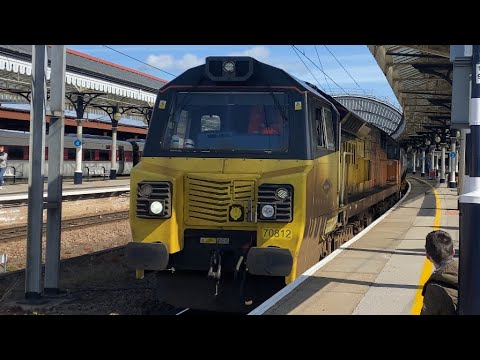 Colas Rail Class 70 heads South With Awesome Clag 9/4/22 (4K Video ...