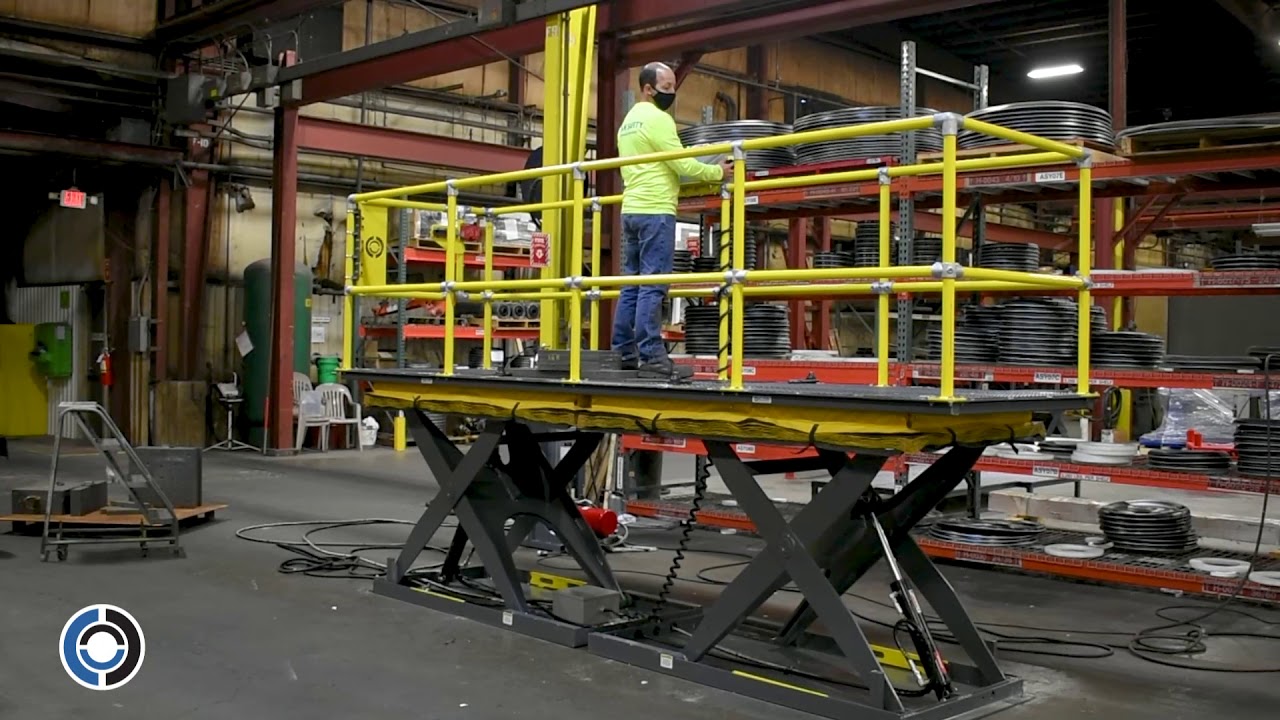 Dual Hydraulic Manlift - YouTube