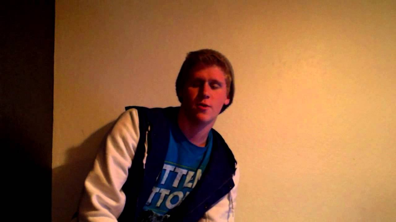White boy rapping to Mind Your Manners - YouTube