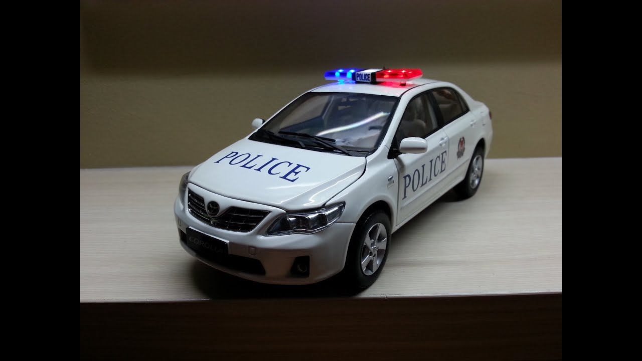 Singapore Police Toyota Altis Fast Response Car - YouTube