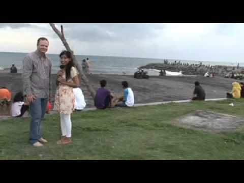 Lombok Rough and Ready 07: Loang Baloq Cemetery and Recreation Park