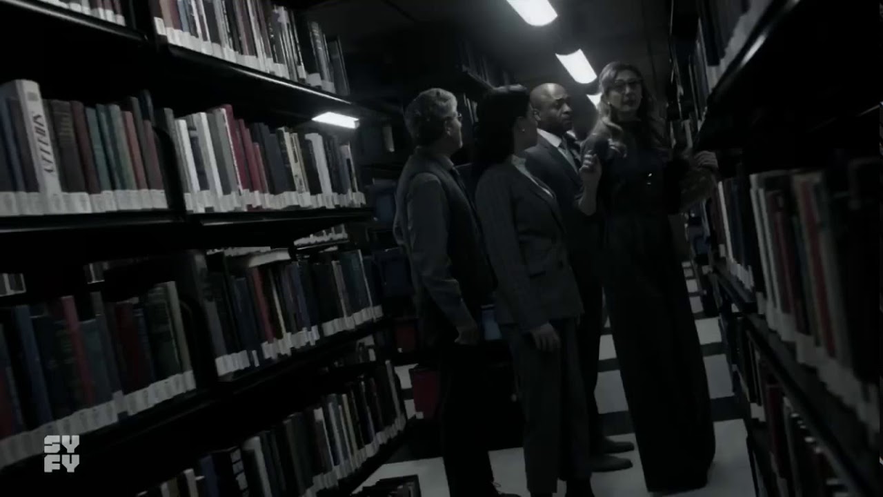 Dean Fogg vs Librarians (Magicians S4E12) - YouTube